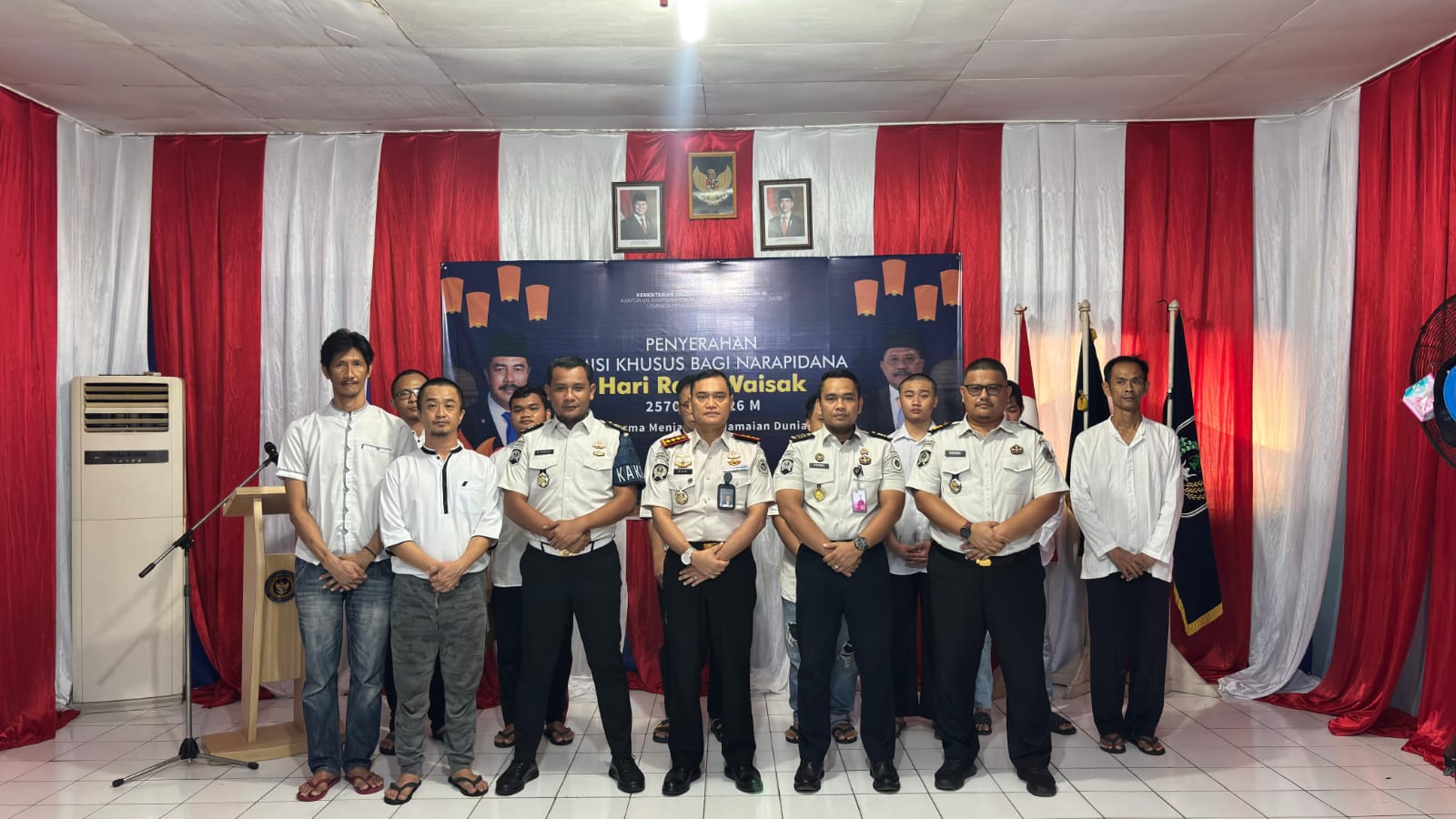 Enam Narapidana Lapas Kelas IIA Jambi Terima Remisi Khusus Waisak 2026