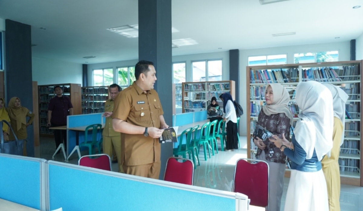 Sidak Dua OPD, Bupati M Syukur Puji Fasilitas Perpustakaan Daerah ...